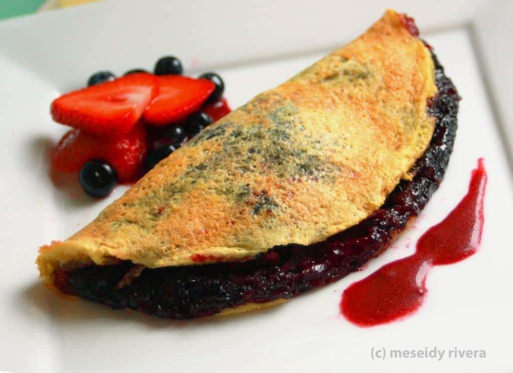 Very Berry Souffle Omelet - The Noshery